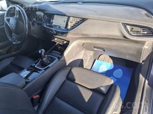 Grey Opel Insignia 2017 in Talsi, with an engine capacity of 2.00 L and mileage of 149 thousand km for 9800 €, photo 12 on AUTOMOTO.COM.LV