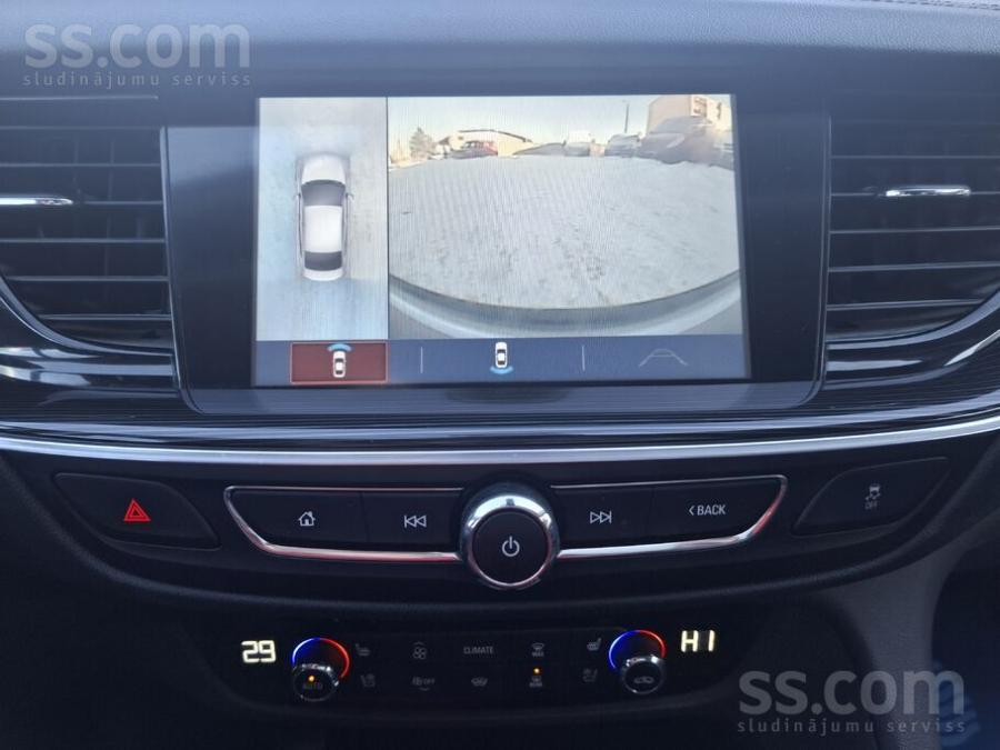 Grey Opel Insignia 2017 in Talsi, with an engine capacity of 2.00 L and mileage of 149 thousand km for 9800 €, photo 20 on AUTOMOTO.COM.LV