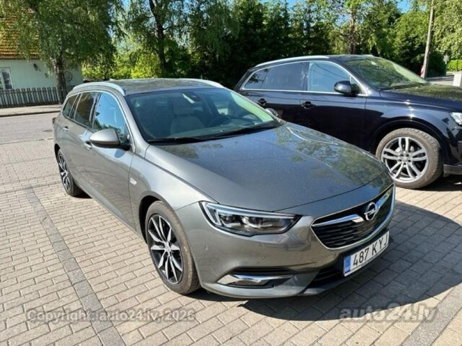 Grey Opel Insignia 2017 in Tallinn, with an engine capacity of 2.00 L and mileage of 143 thousand km for 13499 €, photo 1 on AUTOMOTO.COM.LV