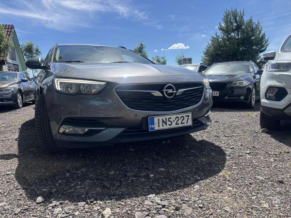 Grey Opel Insignia 2017 in Siauliai, with an engine capacity of 1.50 L and mileage of 265 thousand km for 6600 €, photo 1 on AUTOMOTO.COM.LV