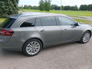 Grey Opel Insignia 2017 in Marijampole, with an engine capacity of 1.96 L and mileage of 289 thousand km for 4255 €, photo 6 on AUTOMOTO.COM.LV