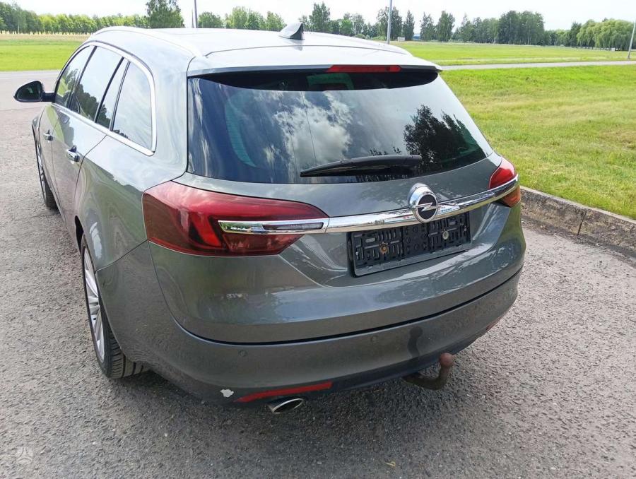 Grey Opel Insignia 2017 in Marijampole, with an engine capacity of 1.96 L and mileage of 289 thousand km for 4255 €, photo 7 on AUTOMOTO.COM.LV