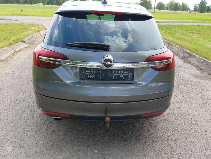 Grey Opel Insignia 2017 in Marijampole, with an engine capacity of 1.96 L and mileage of 289 thousand km for 4255 €, photo 8 on AUTOMOTO.COM.LV