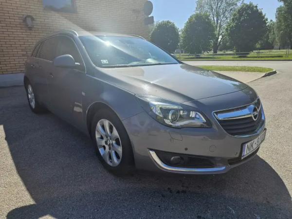 Grey Opel Insignia 2017 in Riga, with an engine capacity of 1.60 L and mileage of 325 thousand km for 5950 €, photo 3 on AUTOMOTO.COM.LV