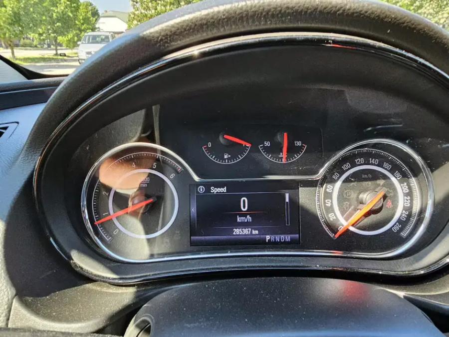 Pelēks Opel Insignia 2017 Rīga, ar dzinēja tilpumu 1.60 L un nobraukumu 325 tūkst. km par 5950 €, foto 21 vietnē AUTOMOTO.COM.LV