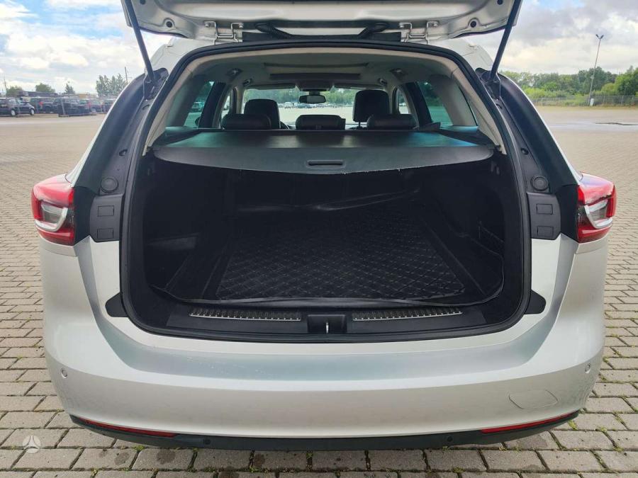 Pelēks Opel Insignia 2017 Marijampole, ar dzinēja tilpumu 1.96 L un nobraukumu 226 tūkst. km par 9650 €, foto 6 vietnē AUTOMOTO.COM.LV