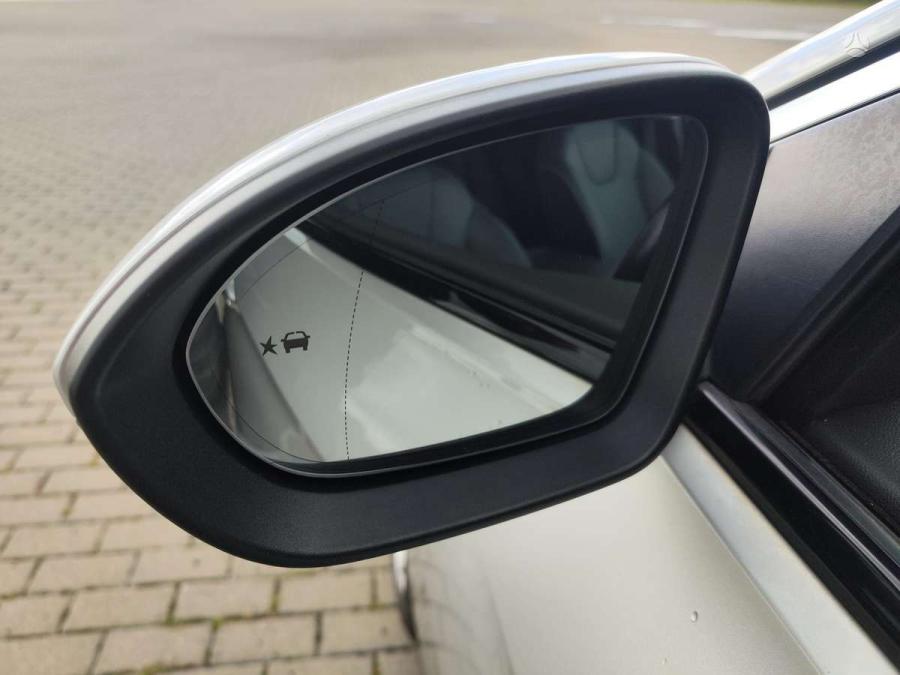 Pelēks Opel Insignia 2017 Marijampole, ar dzinēja tilpumu 1.96 L un nobraukumu 226 tūkst. km par 9650 €, foto 15 vietnē AUTOMOTO.COM.LV