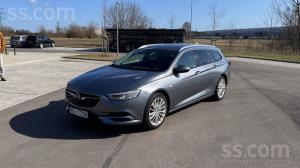 Grey Opel Insignia 2017 in Riga, with an engine capacity of 2.00 L and mileage of 213 thousand km for 6000 €, photo 3 on AUTOMOTO.COM.LV