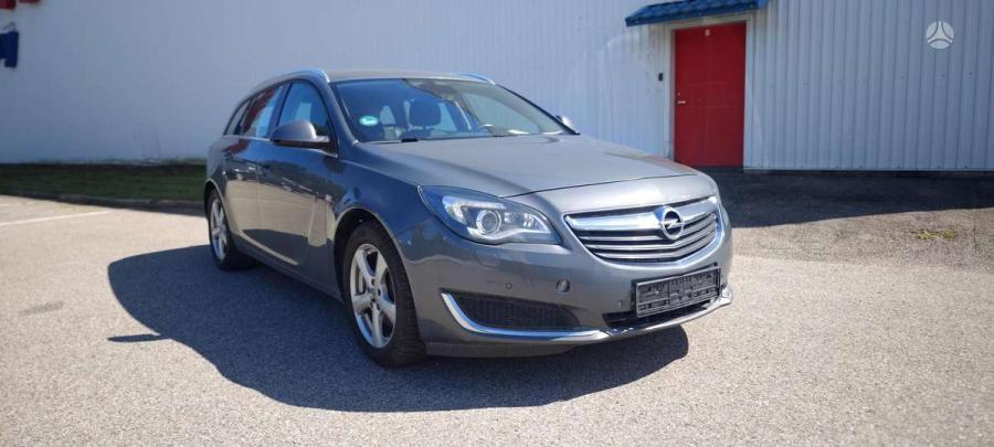 Grey Opel Insignia 2017 in Utena, with an engine capacity of 1.96 L and mileage of 290 thousand km for 4900 €, photo 6 on AUTOMOTO.COM.LV