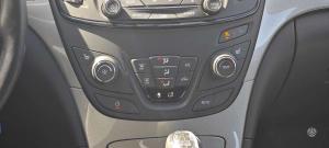 Grey Opel Insignia 2017 in Utena, with an engine capacity of 1.96 L and mileage of 290 thousand km for 4900 €, photo 18 on AUTOMOTO.COM.LV