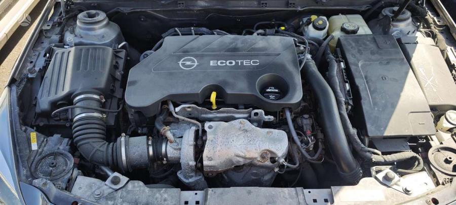 Grey Opel Insignia 2017 in Utena, with an engine capacity of 1.96 L and mileage of 290 thousand km for 4900 €, photo 22 on AUTOMOTO.COM.LV