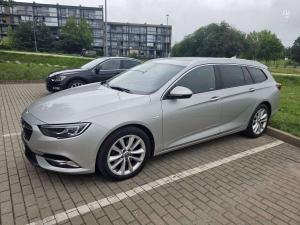 Grey Opel Insignia 2017 in Vilnius, with an engine capacity of 1.96 L and mileage of 135 thousand km for 10500 €, photo 4 on AUTOMOTO.COM.LV
