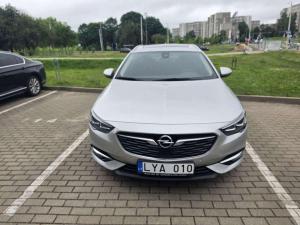 Grey Opel Insignia 2017 in Vilnius, with an engine capacity of 1.96 L and mileage of 135 thousand km for 10500 €, photo 3 on AUTOMOTO.COM.LV