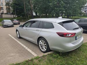 Grey Opel Insignia 2017 in Vilnius, with an engine capacity of 1.96 L and mileage of 135 thousand km for 10500 €, photo 6 on AUTOMOTO.COM.LV