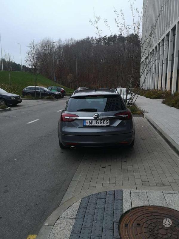 Pelēks Opel Insignia 2017 Viļņa, ar dzinēja tilpumu 1.96 L un nobraukumu 315 tūkst. km par 4999 €, foto 4 vietnē AUTOMOTO.COM.LV