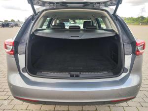 Grey Opel Insignia 2017 in Marijampole, with an engine capacity of 1.96 L and mileage of 143 thousand km for 11700 €, photo 11 on AUTOMOTO.COM.LV