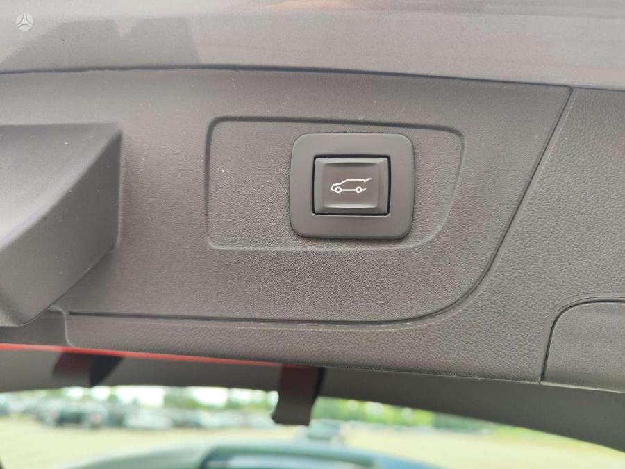 Grey Opel Insignia 2017 in Marijampole, with an engine capacity of 1.96 L and mileage of 143 thousand km for 11700 €, photo 14 on AUTOMOTO.COM.LV