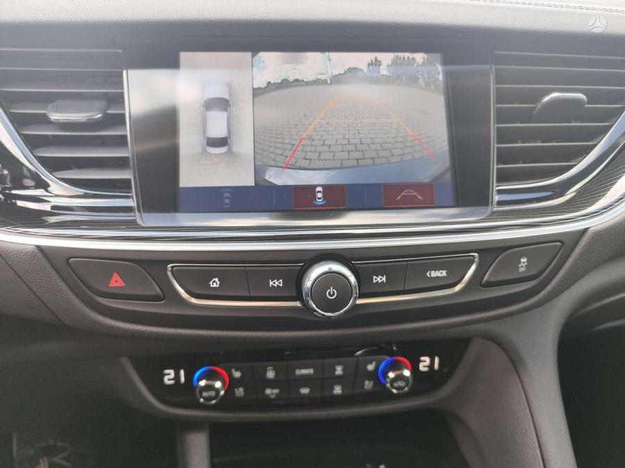 Grey Opel Insignia 2017 in Marijampole, with an engine capacity of 1.96 L and mileage of 143 thousand km for 11700 €, photo 17 on AUTOMOTO.COM.LV