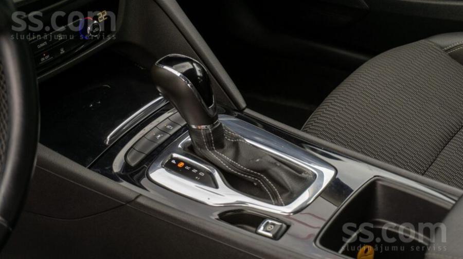 Pelēks Opel Insignia 2017 Rīga, ar dzinēja tilpumu 2.00 L un nobraukumu 253 tūkst. km par 7590 €, foto 16 vietnē AUTOMOTO.COM.LV