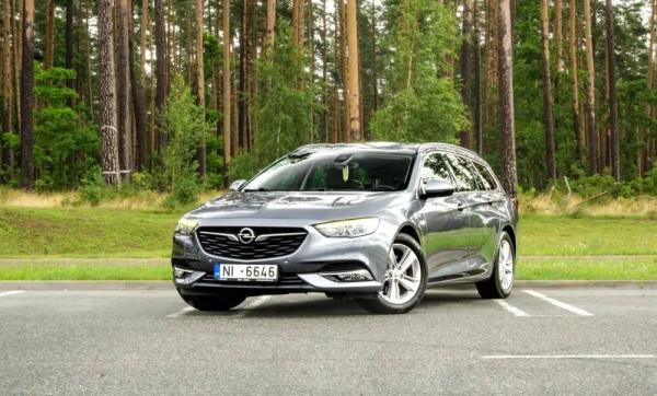 Pelēks Opel Insignia 2017 Rīga, ar dzinēja tilpumu 2.00 L un nobraukumu 253 tūkst. km par 7590 €, foto 1 vietnē AUTOMOTO.COM.LV