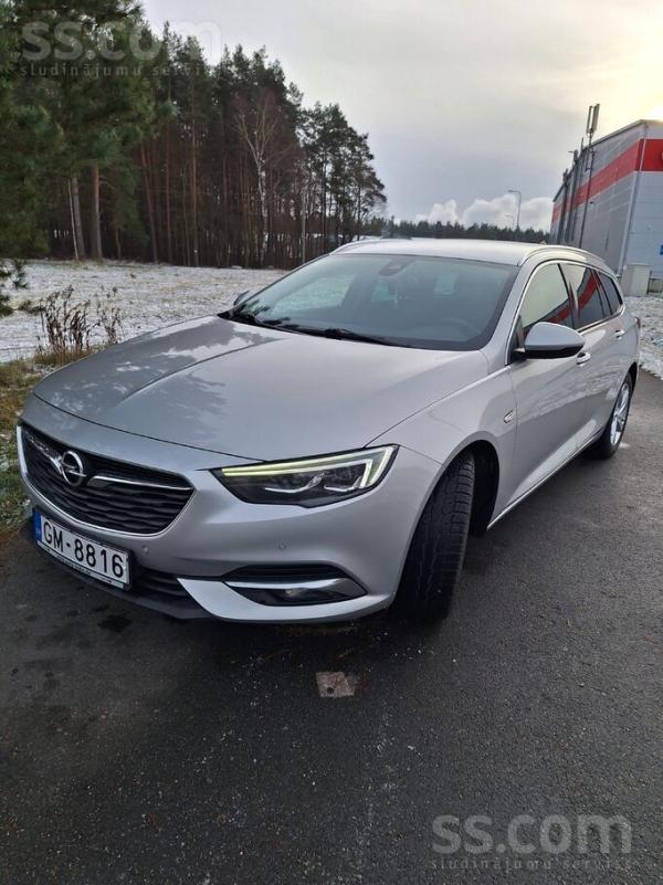 Grey Opel Insignia 2018 in Riga, with an engine capacity of 2.00 L and mileage of 238 thousand km for 10290 €, photo 2 on AUTOMOTO.COM.LV