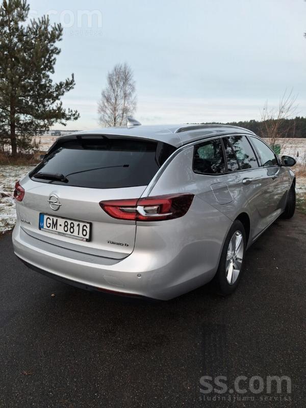 Grey Opel Insignia 2018 in Riga, with an engine capacity of 2.00 L and mileage of 238 thousand km for 10290 €, photo 3 on AUTOMOTO.COM.LV