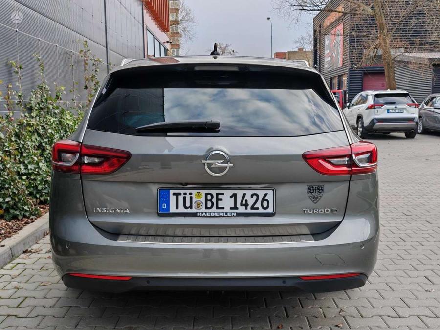 Grey Opel Insignia 2018 in Klaipeda, with an engine capacity of 1.96 L and mileage of 175 thousand km for 11999 €, photo 7 on AUTOMOTO.COM.LV