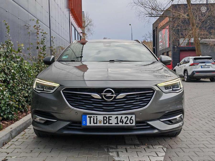 Grey Opel Insignia 2018 in Klaipeda, with an engine capacity of 1.96 L and mileage of 175 thousand km for 11999 €, photo 10 on AUTOMOTO.COM.LV