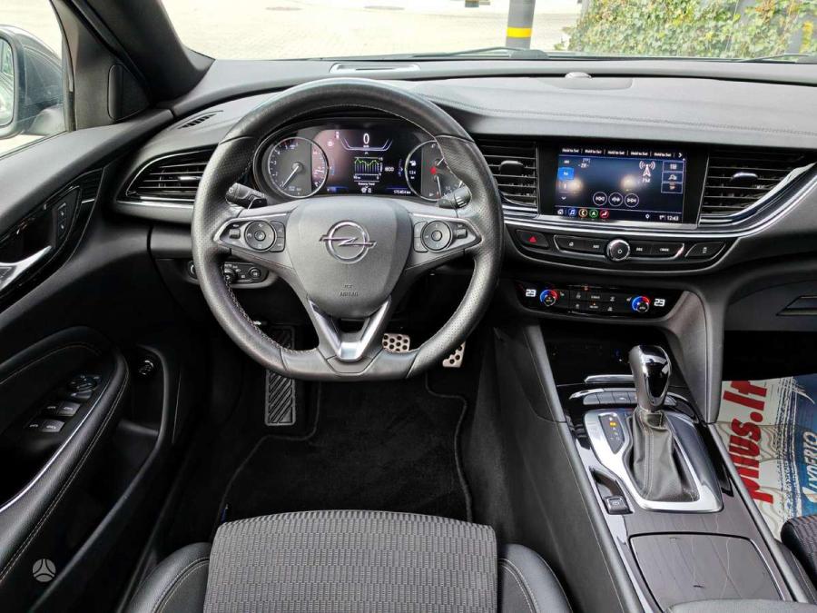 Grey Opel Insignia 2018 in Klaipeda, with an engine capacity of 1.96 L and mileage of 175 thousand km for 11999 €, photo 28 on AUTOMOTO.COM.LV