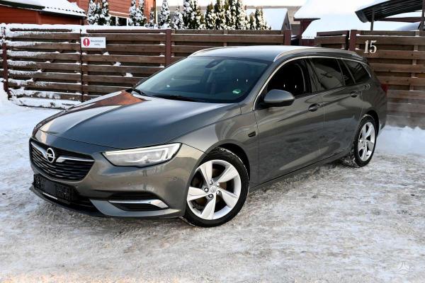 Grey Opel Insignia 2018 in Kretinga, with an engine capacity of 1.96 L and mileage of 167 thousand km for 9799 €, photo 1 on AUTOMOTO.COM.LV
