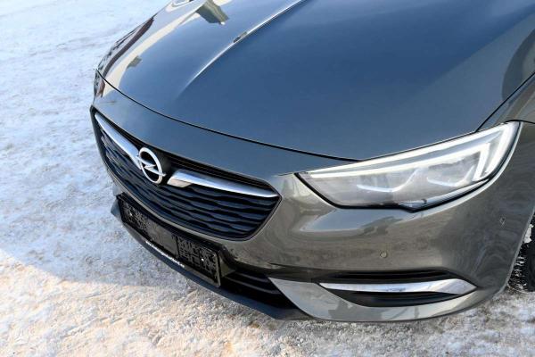 Grey Opel Insignia 2018 in Kretinga, with an engine capacity of 1.96 L and mileage of 167 thousand km for 9799 €, photo 6 on AUTOMOTO.COM.LV