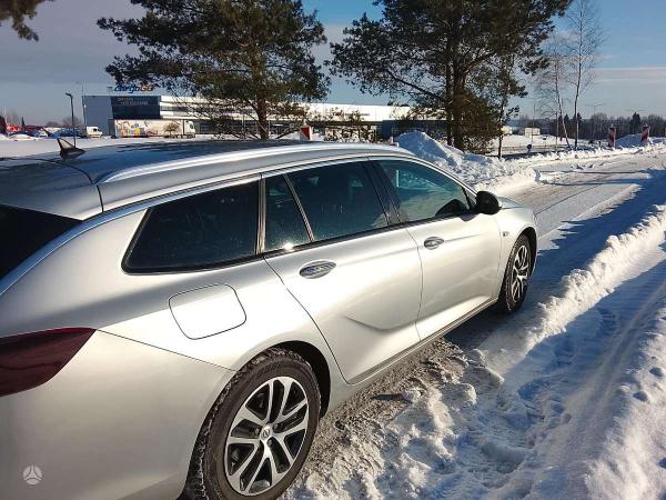 Pelēks Opel Insignia 2018 Viļņa, ar dzinēja tilpumu 1.60 L un nobraukumu 104 tūkst. km par 10500 €, foto 2 vietnē AUTOMOTO.COM.LV