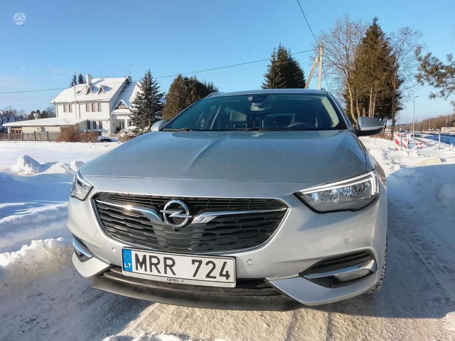 Grey Opel Insignia 2018 in Vilnius, with an engine capacity of 1.60 L and mileage of 104 thousand km for 10500 €, photo 3 on AUTOMOTO.COM.LV