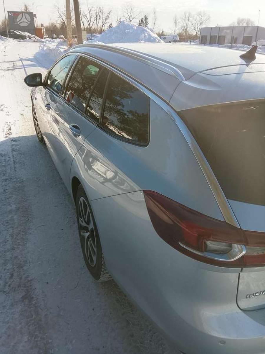 Grey Opel Insignia 2018 in Vilnius, with an engine capacity of 1.60 L and mileage of 104 thousand km for 10500 €, photo 4 on AUTOMOTO.COM.LV