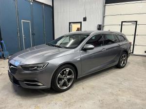 Grey Opel Insignia 2018 in Kretinga, with an engine capacity of 2.00 L and mileage of 180 thousand km for 12500 €, photo  on AUTOMOTO.COM.LV