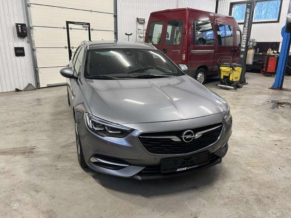 Grey Opel Insignia 2018 in Kretinga, with an engine capacity of 2.00 L and mileage of 180 thousand km for 12500 €, photo 8 on AUTOMOTO.COM.LV