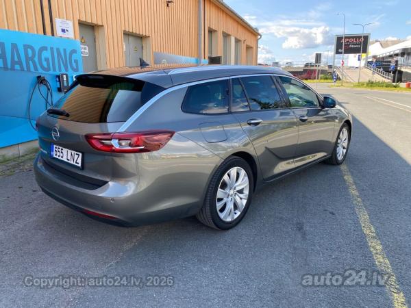 Grey Opel Insignia 2018 in Tartu, with an engine capacity of 1.60 L and mileage of 150 thousand km for 11490 €, photo 4 on AUTOMOTO.COM.LV