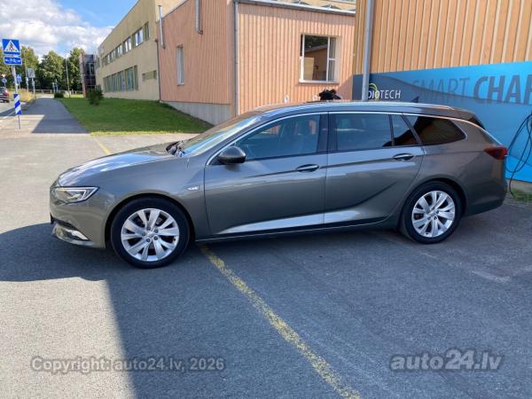 Grey Opel Insignia 2018 in Tartu, with an engine capacity of 1.60 L and mileage of 150 thousand km for 11490 €, photo 5 on AUTOMOTO.COM.LV