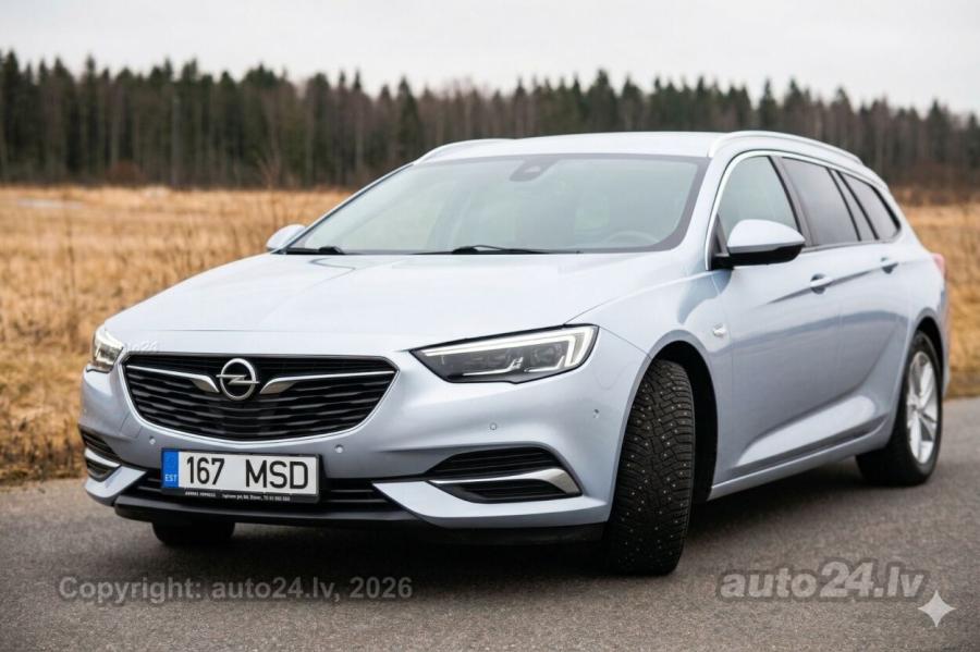 Grey Opel Insignia 2018 in Tallinn, with an engine capacity of 2.00 L and mileage of 116 thousand km for 14490 €, photo 2 on AUTOMOTO.COM.LV