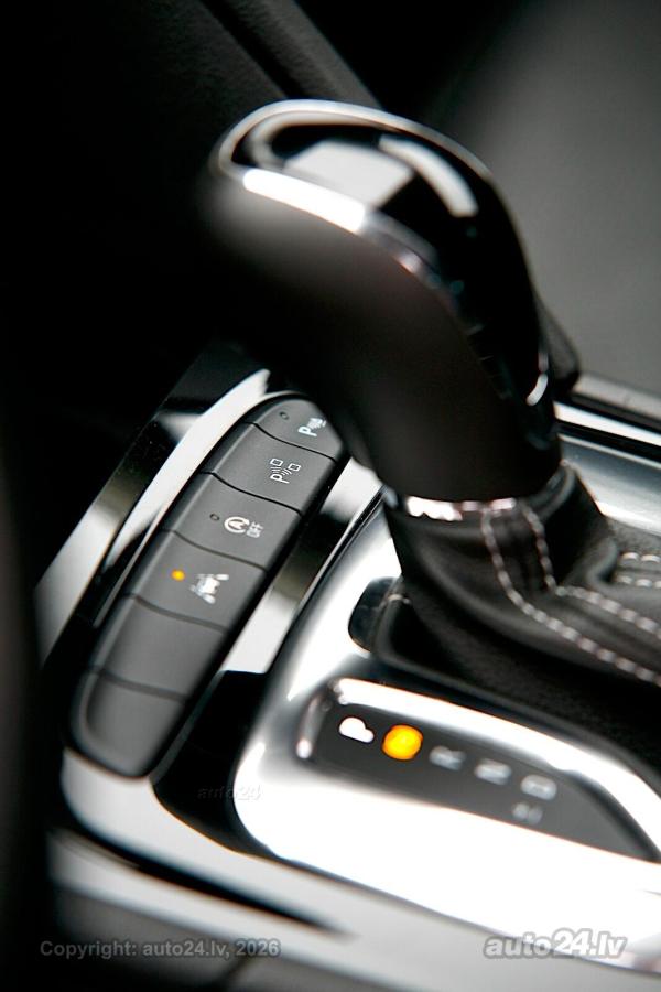 Grey Opel Insignia 2018 in Tallinn, with an engine capacity of 2.00 L and mileage of 116 thousand km for 14490 €, photo 11 on AUTOMOTO.COM.LV