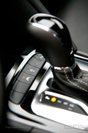 Grey Opel Insignia 2018 in Tallinn, with an engine capacity of 2.00 L and mileage of 116 thousand km for 14490 €, photo 11 on AUTOMOTO.COM.LV