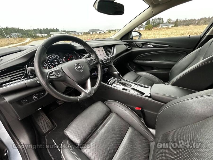 Grey Opel Insignia 2018 in Tallinn, with an engine capacity of 2.00 L and mileage of 116 thousand km for 14490 €, photo 13 on AUTOMOTO.COM.LV