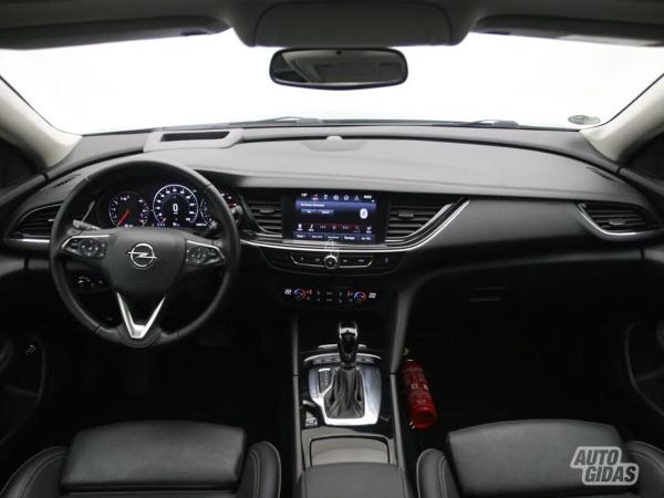 Grey Opel Insignia 2018 in Vilnius, with an engine capacity of 2.00 L and mileage of 147 thousand km for 12999 €, photo 2 on AUTOMOTO.COM.LV