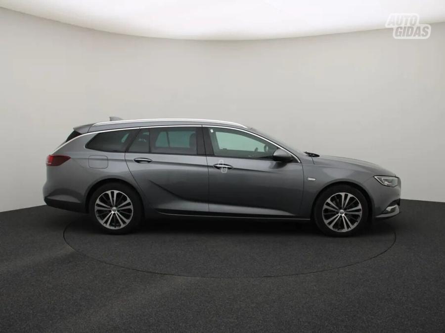 Grey Opel Insignia 2018 in Vilnius, with an engine capacity of 2.00 L and mileage of 147 thousand km for 12999 €, photo 10 on AUTOMOTO.COM.LV