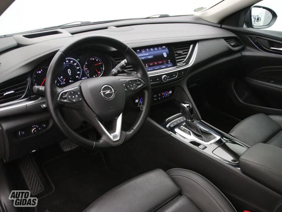 Grey Opel Insignia 2018 in Vilnius, with an engine capacity of 2.00 L and mileage of 147 thousand km for 12999 €, photo 17 on AUTOMOTO.COM.LV