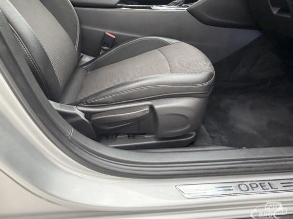 Pelēks Opel Insignia 2018 Avižieniai, ar dzinēja tilpumu 2.00 L un nobraukumu 239 tūkst. km par 7900 €, foto 6 vietnē AUTOMOTO.COM.LV
