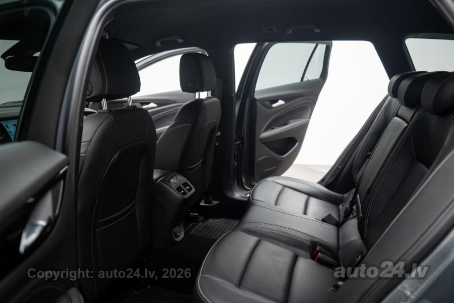 Grey Opel Insignia 2018 in Tallinn, with an engine capacity of 2.00 L and mileage of 170 thousand km for 12999 €, photo 9 on AUTOMOTO.COM.LV