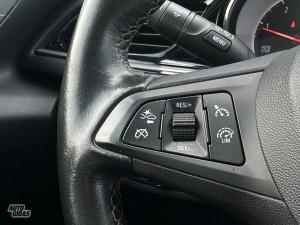 Grey Opel Insignia 2018 in Vilnius, with an engine capacity of 2.00 L and mileage of 245 thousand km for 9000 €, photo 15 on AUTOMOTO.COM.LV