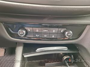 Pelēks Opel Insignia 2018 Tallina, ar dzinēja tilpumu 1.50 L un nobraukumu 150 tūkst. km par 11700 €, foto 16 vietnē AUTOMOTO.COM.LV