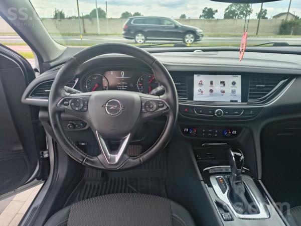 Pelēks Opel Insignia 2018 Jelgava, ar dzinēja tilpumu 1.60 L un nobraukumu 142 tūkst. km par 8800 €, foto 2 vietnē AUTOMOTO.COM.LV